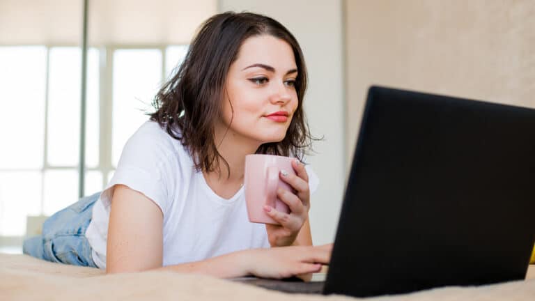 Webmail SFR : accès à votre messagerie et services TV SFR